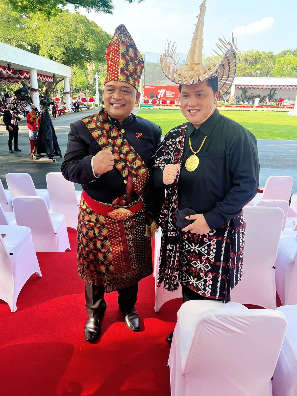 Harmoko Mando, Bangga Pakaian Adat Bolmong Hiasi Istana Negara - Detail ...